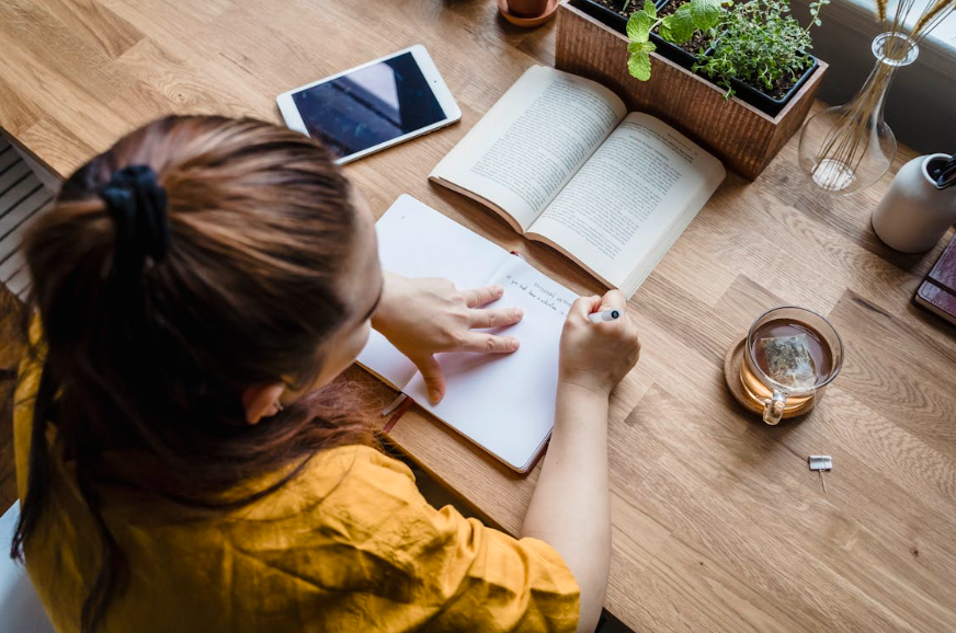 Speed Reading: A Surprising Boost for Writing - Typesy