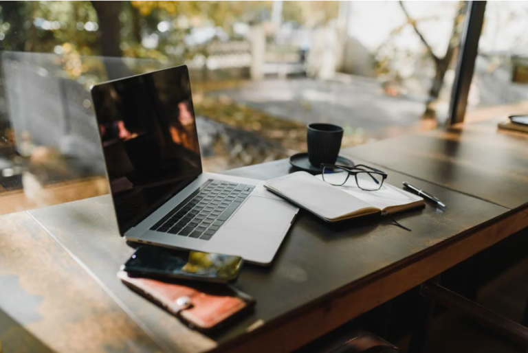 Wood, Metal, or Glass? Choosing the Right Desk - Typesy