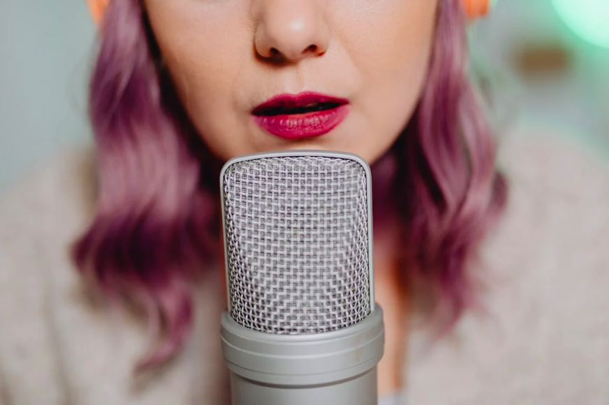 Voice or Keyboard? Choosing the Right Typing Tool - Typesy